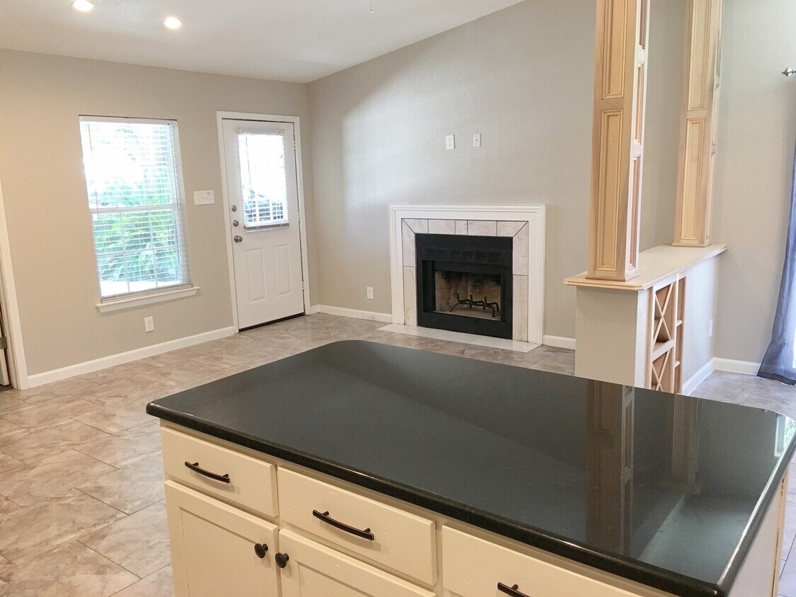 6608 Pebble Spring Dr, San Antonio, TX 78249 - House Rental in San ...