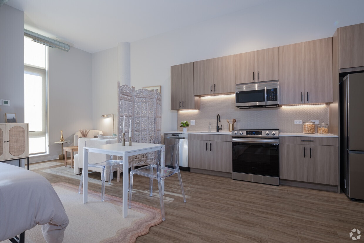 CADENCE APARTMENTS - 2050 W Ogden Ave Chicago, IL 60612 | Apartments.com