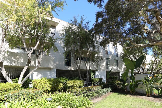 Rose Apartments Rentals - Los Angeles, CA | Apartments.com