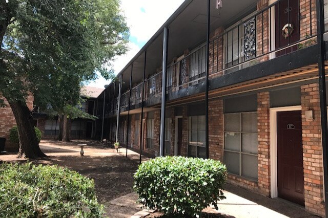 Country Club View Apartments - Apartments in Lawton, OK | Apartments.com