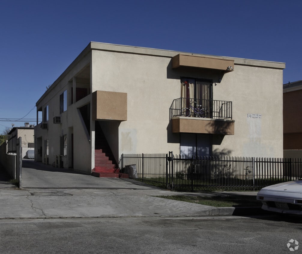 14227 Calvert St, Van Nuys, CA 91401 - 14227 Calvert St Van Nuys, CA ...