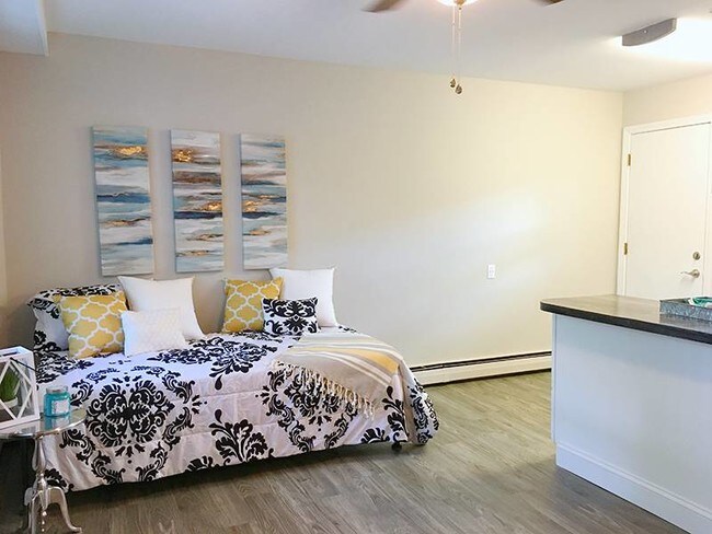 The Courtyards Rentals - West Springfield, MA | Apartments.com