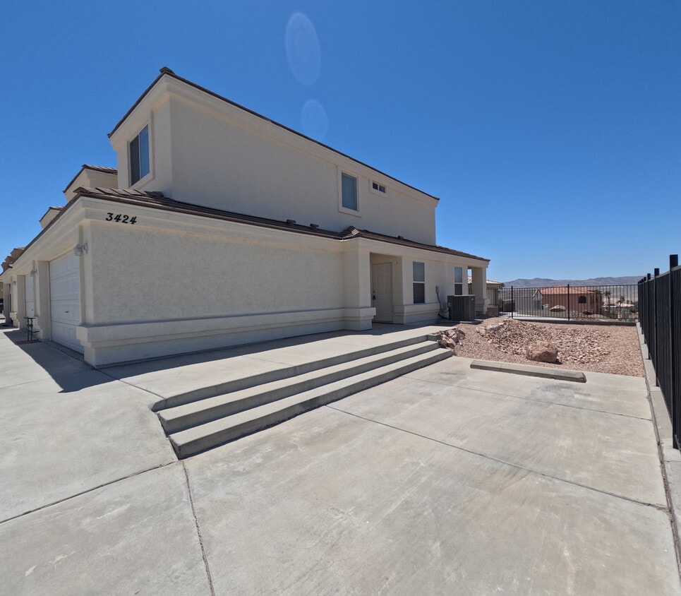 3424 Sunriver Rd, Bullhead City, AZ 86429 - Townhome Rentals in ...