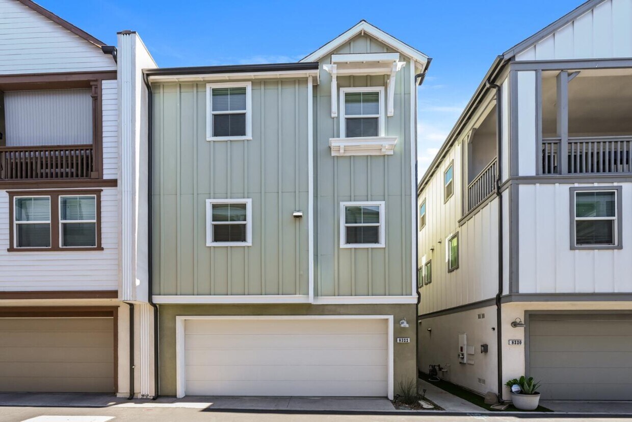 8322 N Peyton Way, Los Angeles, CA 91304 - House Rental in Los Angeles ...