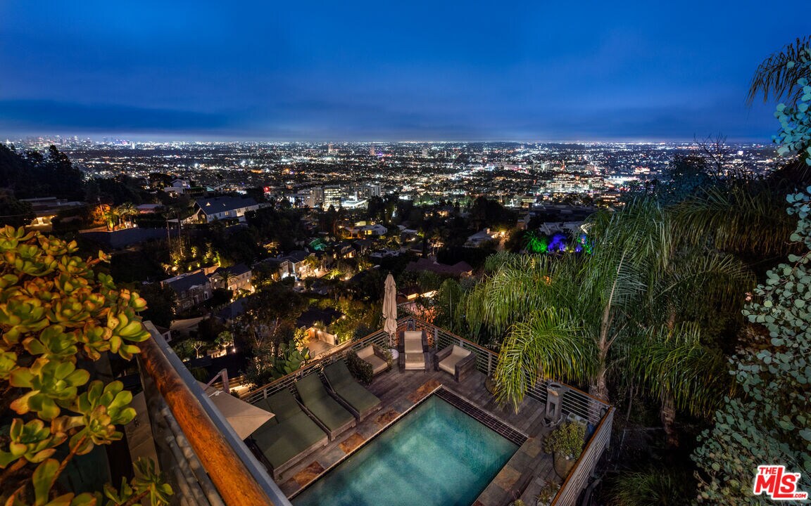 8896 Evanview Dr, Los Angeles, CA 90069 - House Rental in Los Angeles ...