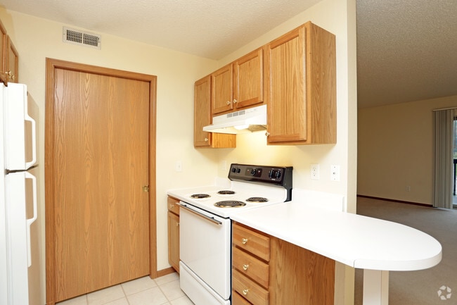 Apartments with Move-In Specials in Watkins IA - 12 Rentals ...