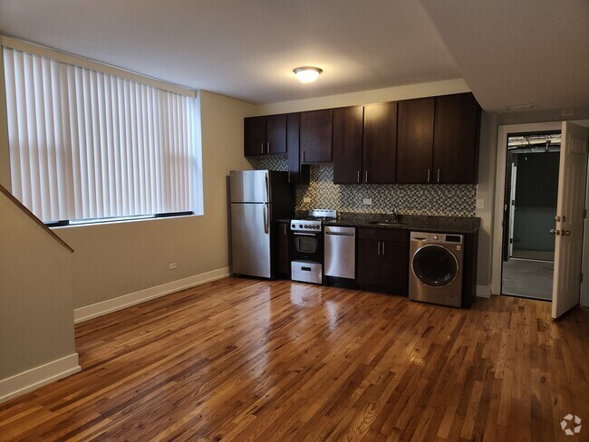 DePaul Apartments for Rent with High Ceilings - Chicago, IL - 29 ...