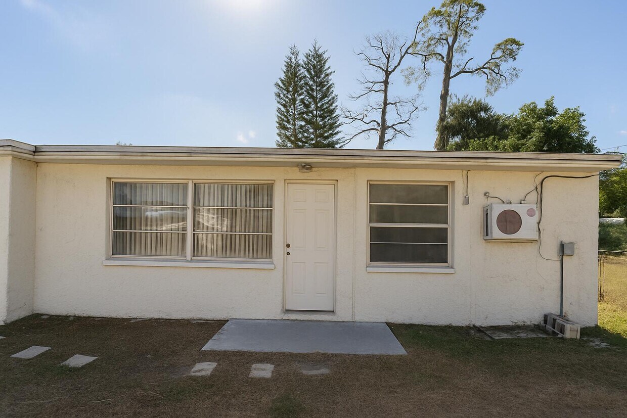 5525 Quist Dr, Port Richey, FL 34668 - Room for Rent in Port Richey, FL | Apartments.com