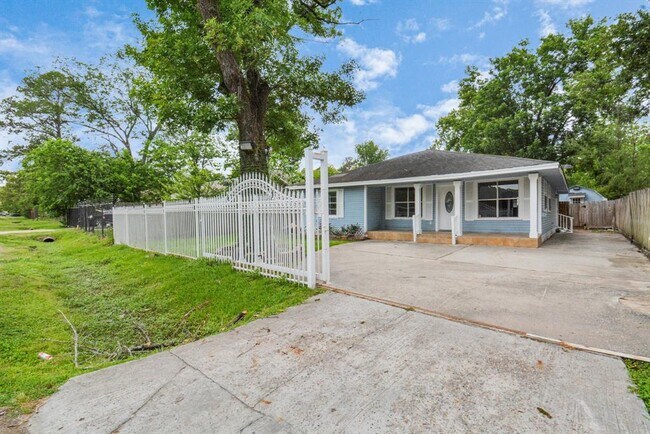 2243 Matilda St, Houston, TX 77039 - House Rental in Houston, TX ...