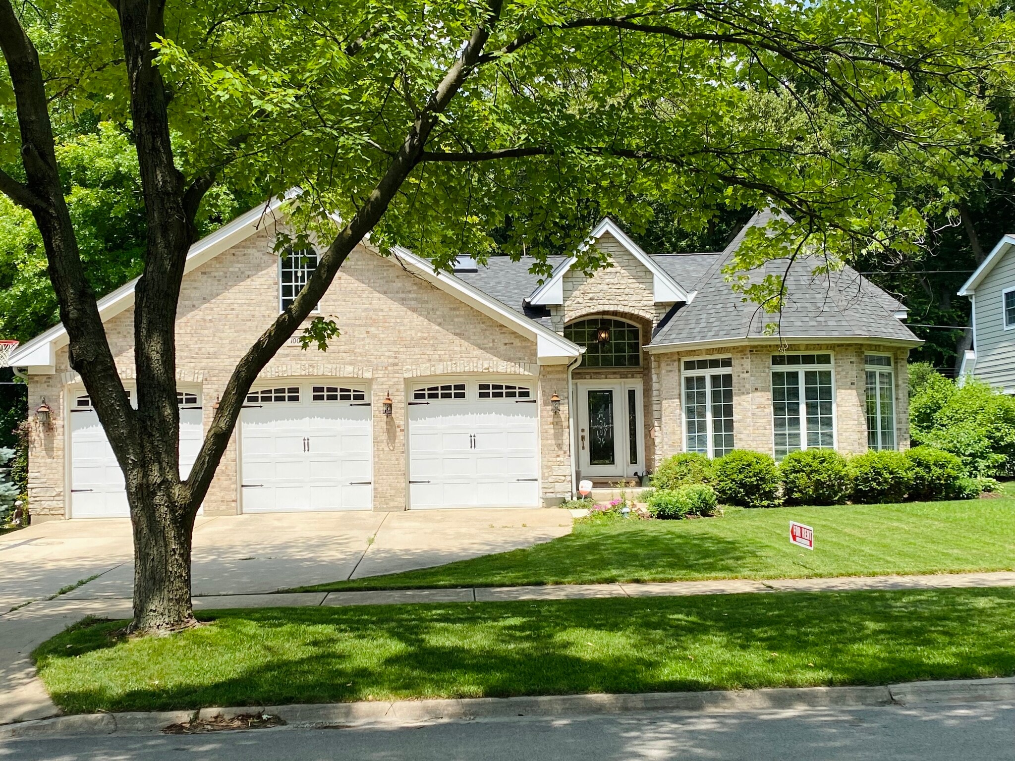 1009 Douglas Ave, Naperville, IL 60540 - House Rental in Naperville, IL ...