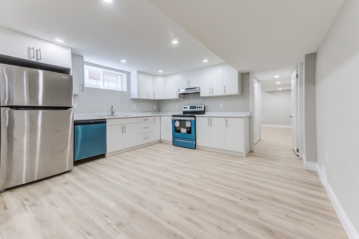 15 Hopeton St Unit B, Cambridge, ON N1R 3T4 Apartments - 15 Hopeton St ...