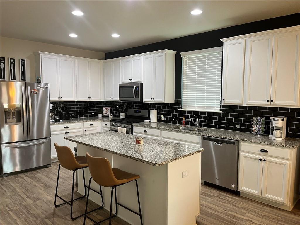 860 Eves Necklace Dr., Mustang Ridge, TX 78610 - House Rental in ...