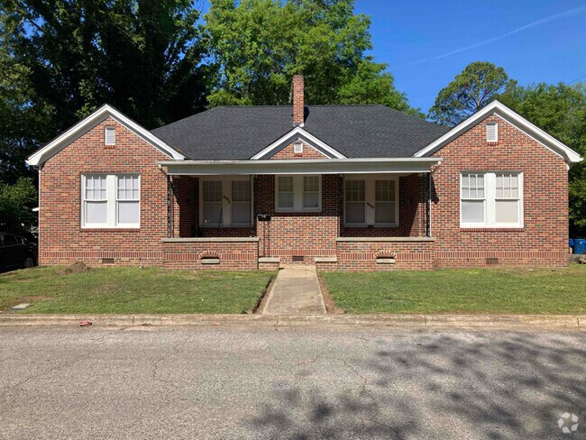 Apartments for Rent with Hardwood Floors in Bynum AL