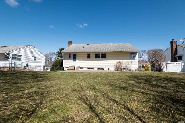 30 Miller Blvd, Syosset, NY 11791 - House Rental in Syosset, NY | Apartments.com