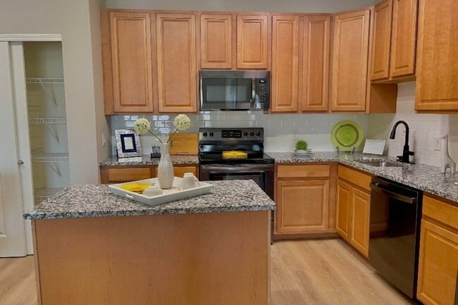 Apartments for Rent with Hardwood Floors in New Melle MO | Apartments.com