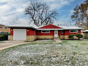 Trees of Wheaton Condominiums Apartments for Rent - Wheaton, IL - 2 ...