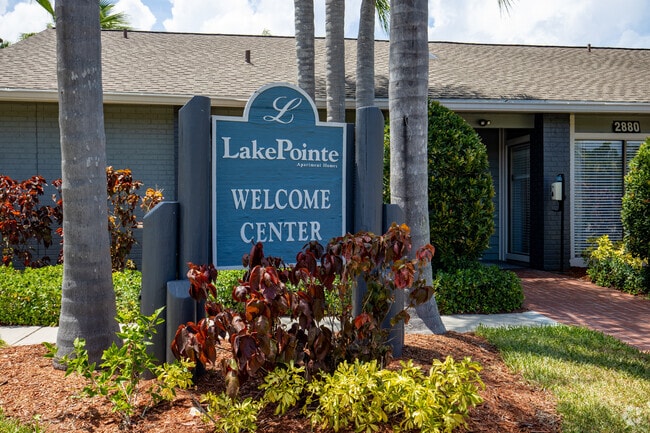 Lake Pointe - Apartments in Melbourne, FL | Apartments.com