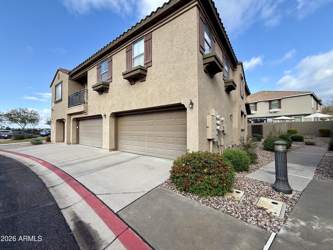 1330 S Aaron, Mesa, AZ 85209 - Townhome Rentals in Mesa AZ | Apartments.com