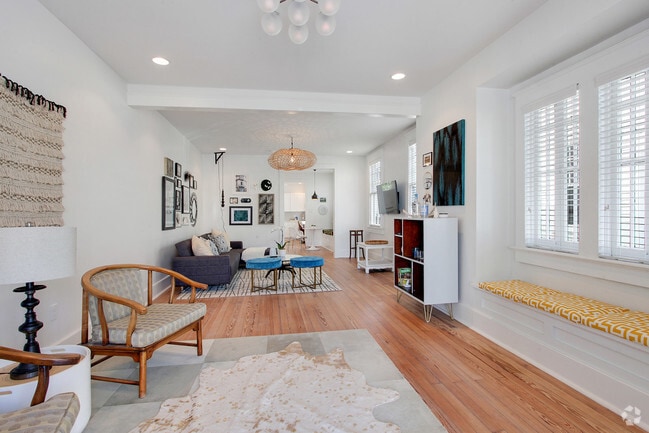 Golden Triangle Apartments for Rent with Parking - New Orleans, LA - 1 ...