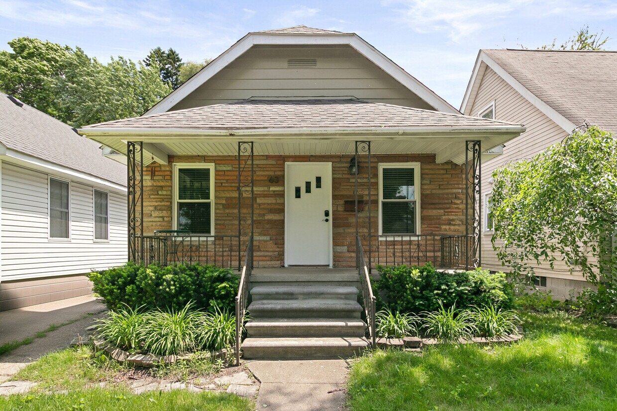 63 Maplefield Rd, Pleasant Ridge, MI 48069 - House Rental in Pleasant ...