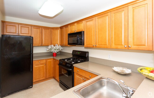 Spring Mill Manor - 32 Blacks Ln Springfield, NJ - Apartments for Rent ...