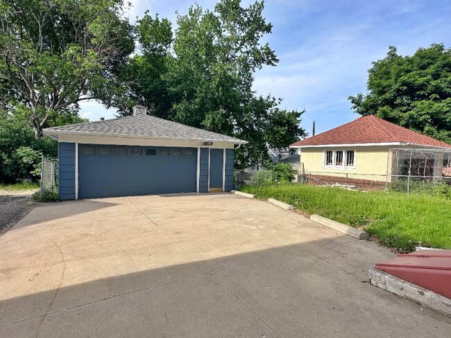 809 1st St NW, Rochester, MN 55901 - House Rental in Rochester, MN ...