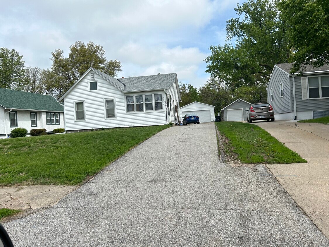 4674 Spring St, Omaha, NE 68106 - House Rental in Omaha, NE ...