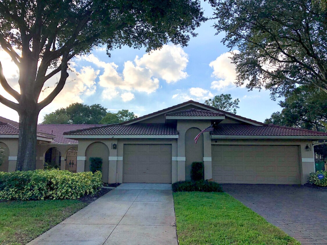 8353 Sandpoint Blvd, Orlando, FL 32819 - Townhome Rentals in Orlando FL ...