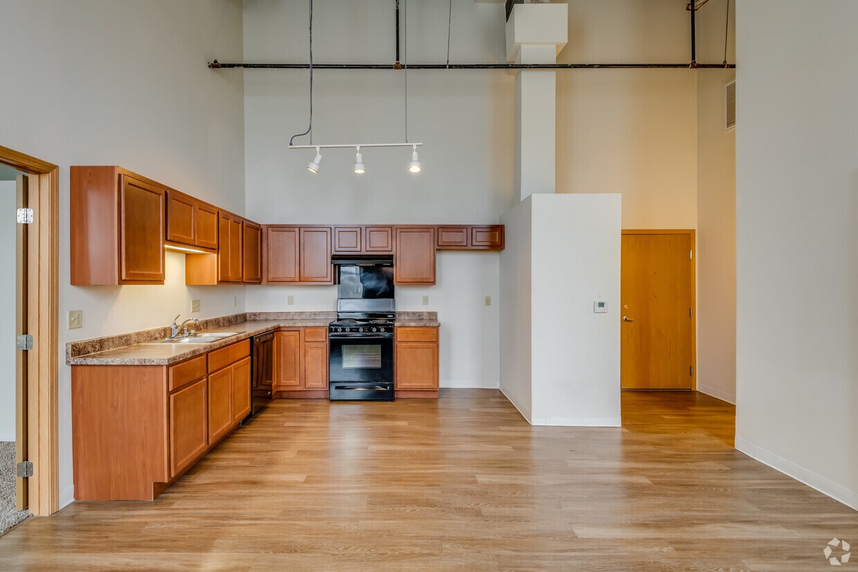 700 Lofts - Apartments at 700 W Michigan St Milwaukee, WI | Apartments.com