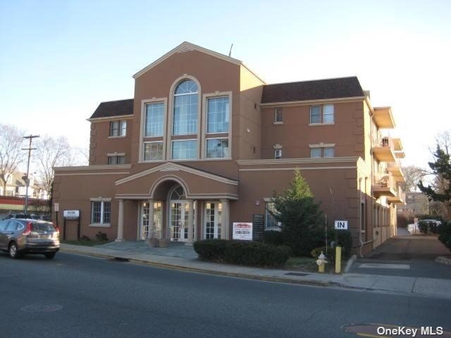 320 Post Ave Unit 3J, Westbury, NY 11590 - Room for Rent in Westbury ...