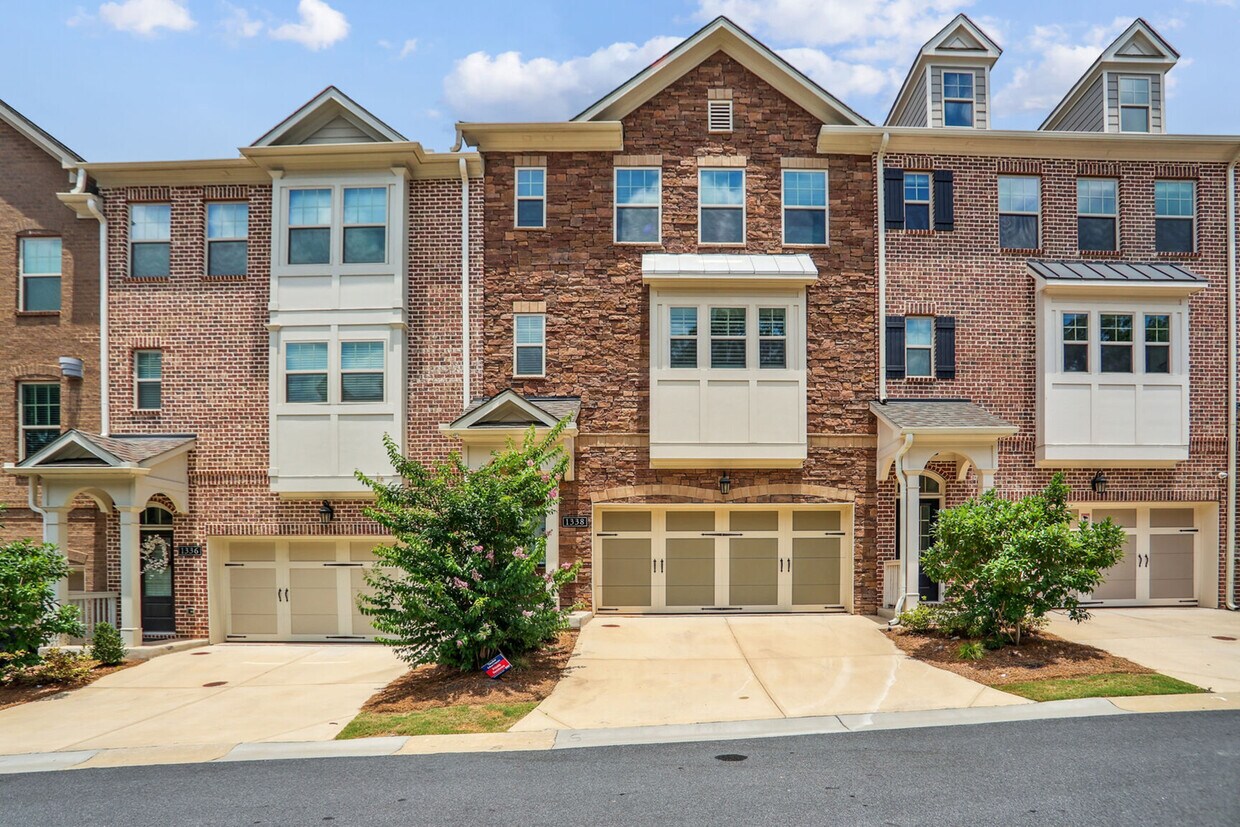 1338 Rosen Rd, Brookhaven, GA 30319 - Townhome Rentals in Brookhaven GA ...