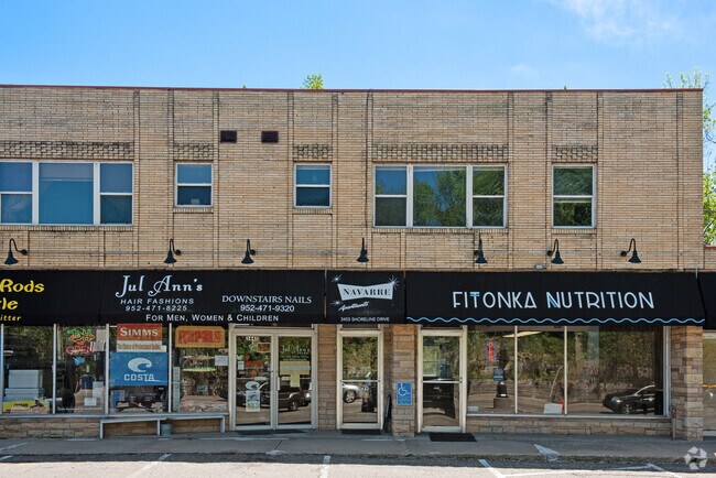 Navarre Heights Apartments for Rent with Hardwood Floors - Wayzata, MN ...