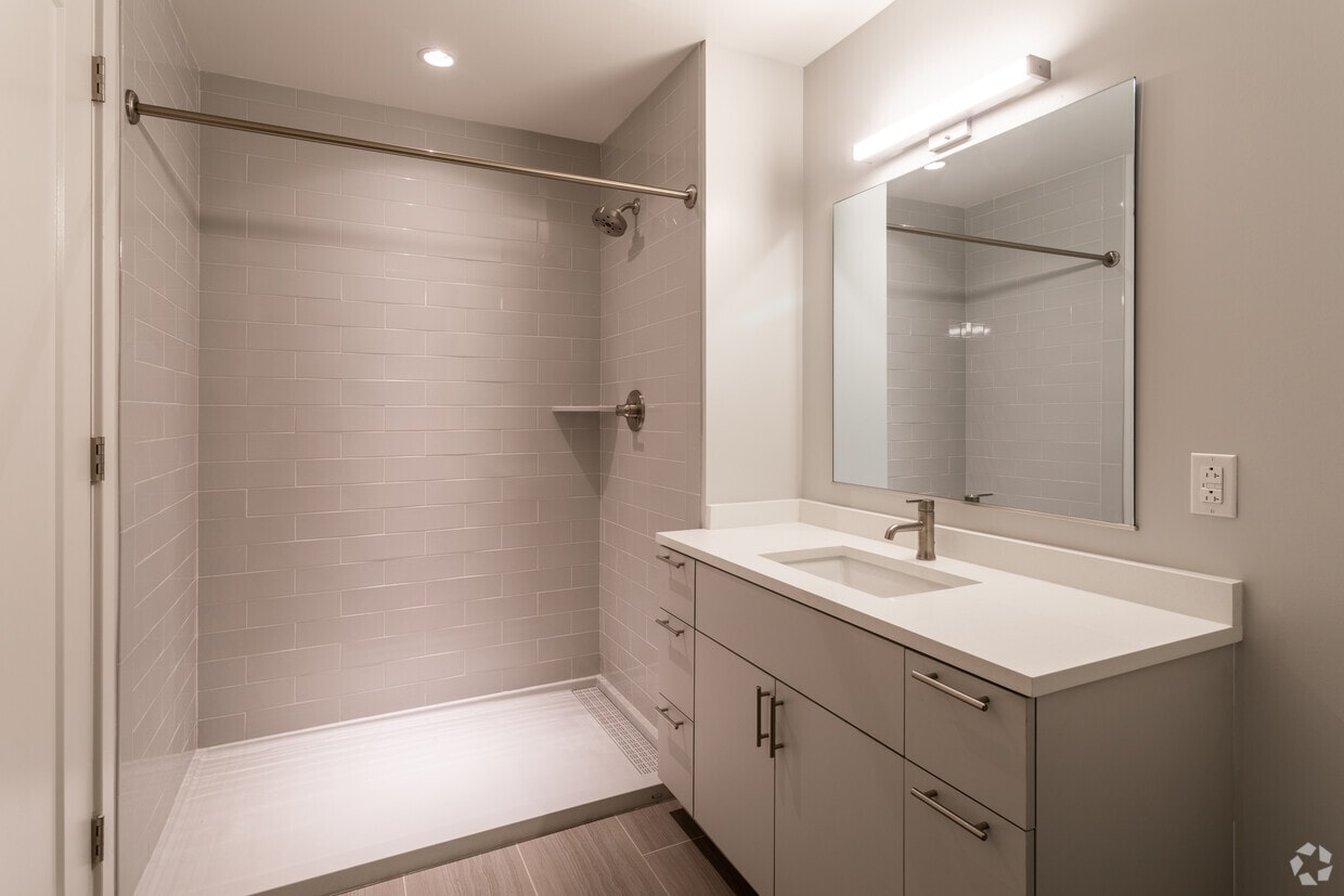 One City - 1401 Arch St Philadelphia, PA 19102 | Apartments.com