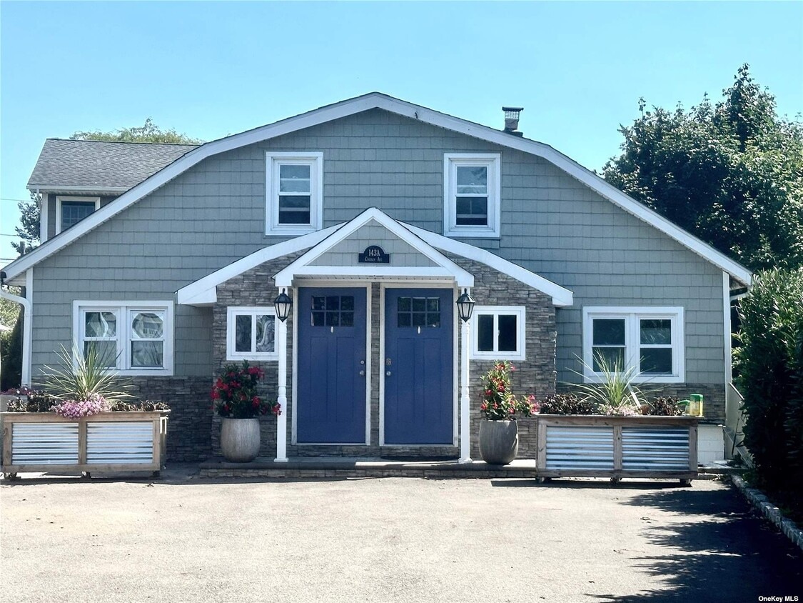 143 Church Ave, Islip, NY 11751 - House Rental in Islip, NY ...