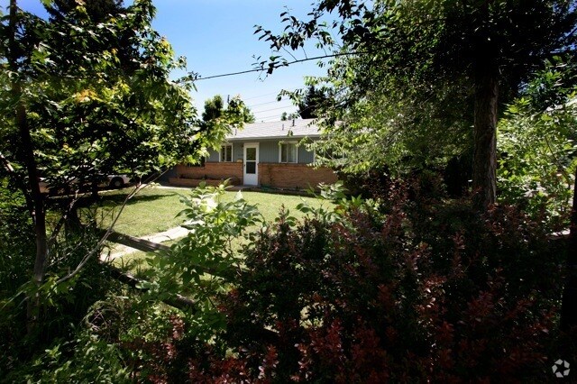 High Meadows Apartments for Rent with Extra Storage - Boulder, CO ...