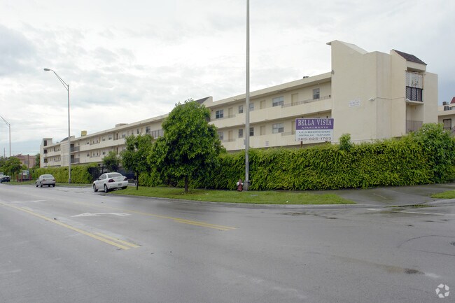 Las Terrazas - Alquileres en Hialeah, FL | Apartamentos.com