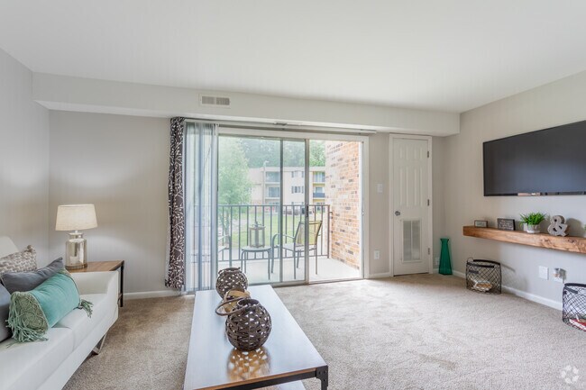 PineGate - Students save up to 10%! - Apartments in Chapel Hill, NC ...