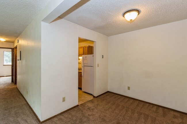 415 Woodside Dr Unit 4, Iowa City, IA 52246 - 415 Woodside Dr Iowa City ...