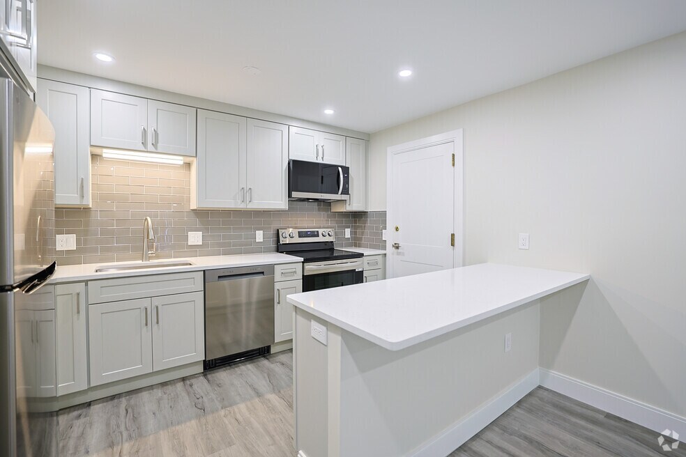 Apartments for Rent with Air Conditioning in Sharon NH - Page 16