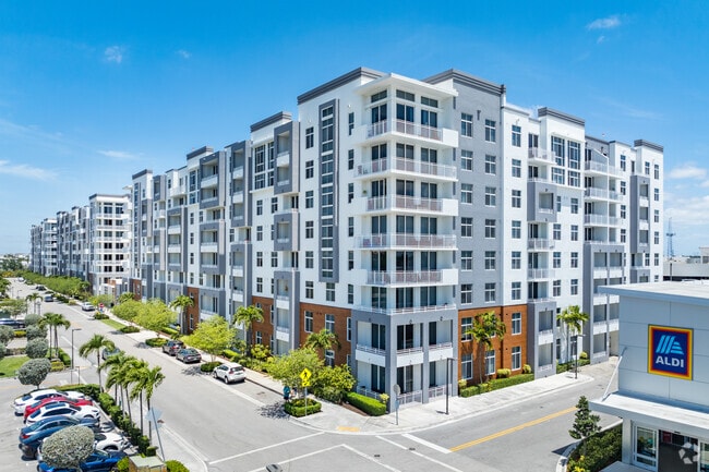 Doral Sands Furnished Condos for Rent - Doral, FL - 64 Rentals ...