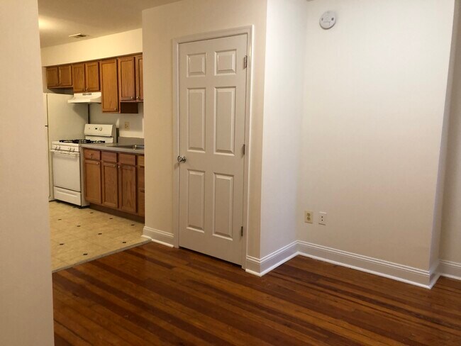 3016 N Calvert St Unit 2, Baltimore, MD 21218 - Apartments in Baltimore ...