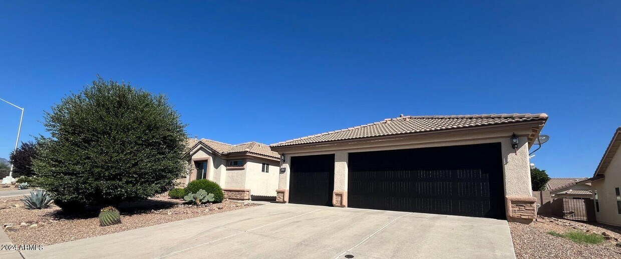 3263 Red Leaf Ln, Sierra Vista, AZ 85635 - House Rental in Sierra Vista ...