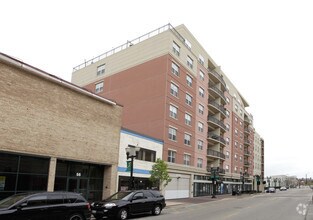 Fountain Square Rentals - Elgin, IL | Apartments.com