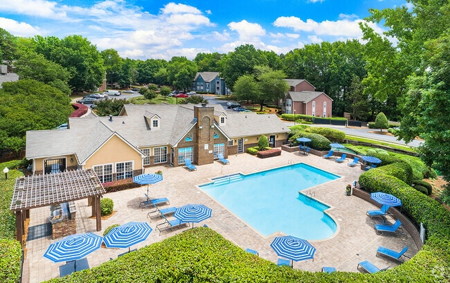 Colonial Village Matthews Apartments for Rent - Matthews, NC - Updated ...