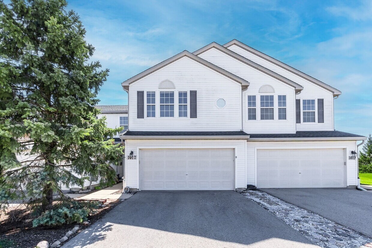 1017 Montego Bay Ct, Romeoville, IL 60446 - Townhome Rentals in ...