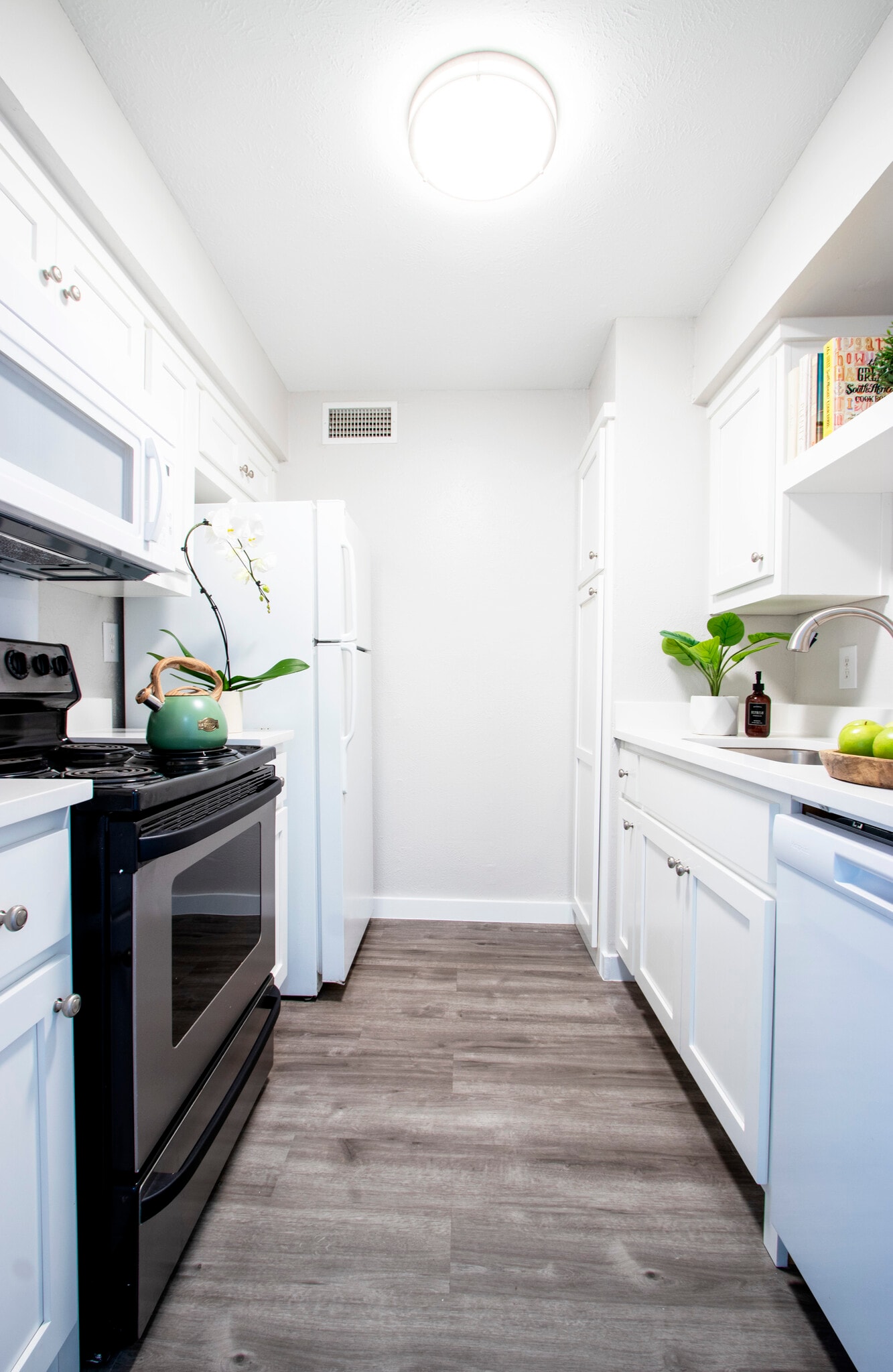 Gazebo Apartments (Denton, Tx) - 524 S Carroll Blvd Denton, TX 76201 ...