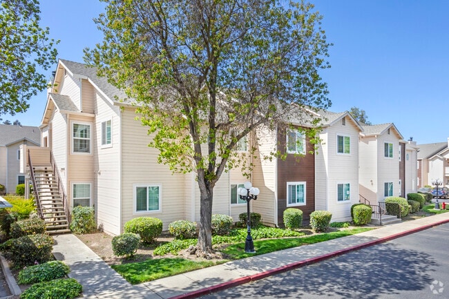 Crown Ridge Apartments - Apartments in Modesto, CA | Apartments.com