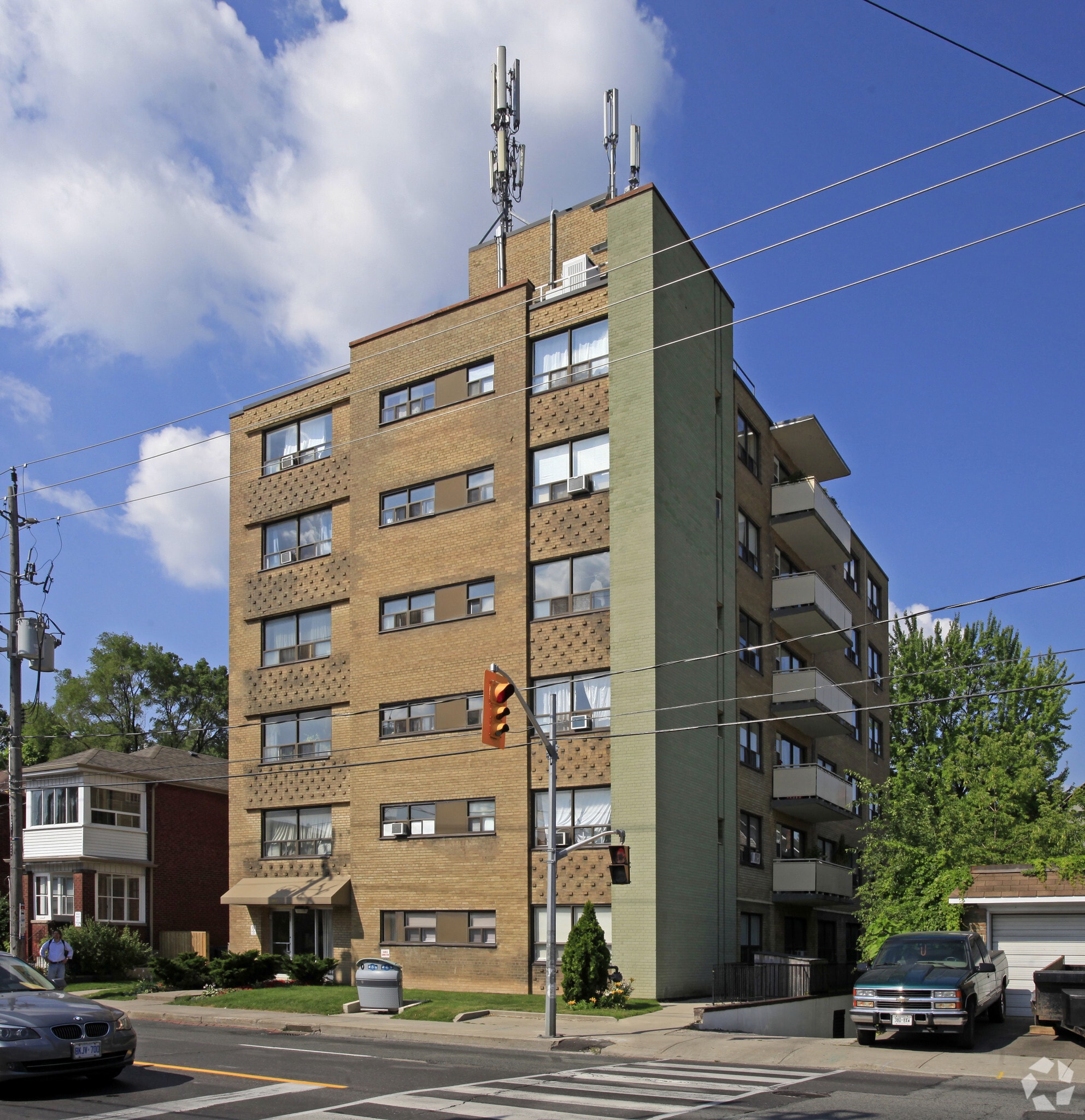 392 Jane St, Toronto, ON M6S 3Z5 Apartments - 392 Jane St Toronto, ON ...
