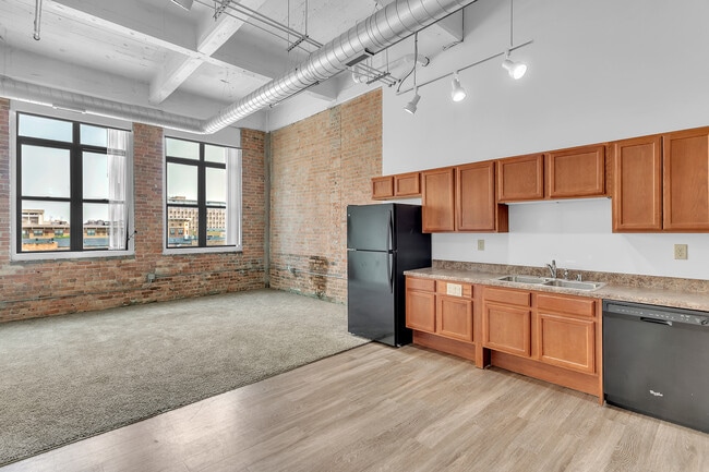 700 Lofts - Apartments in Milwaukee, WI | Apartments.com