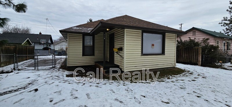 718 W Gordon Ave, Spokane, WA 99205 - House Rental in Spokane, WA ...